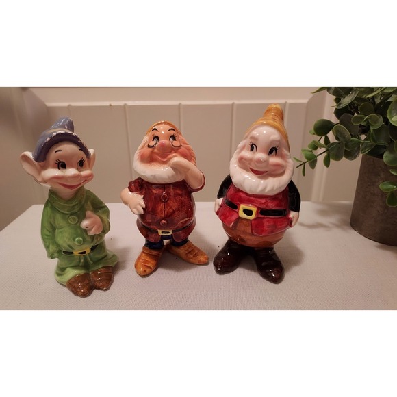 Enesco | Accents | Vintage Enesco Snow White Seven Dwarves Dopey Doc ...
